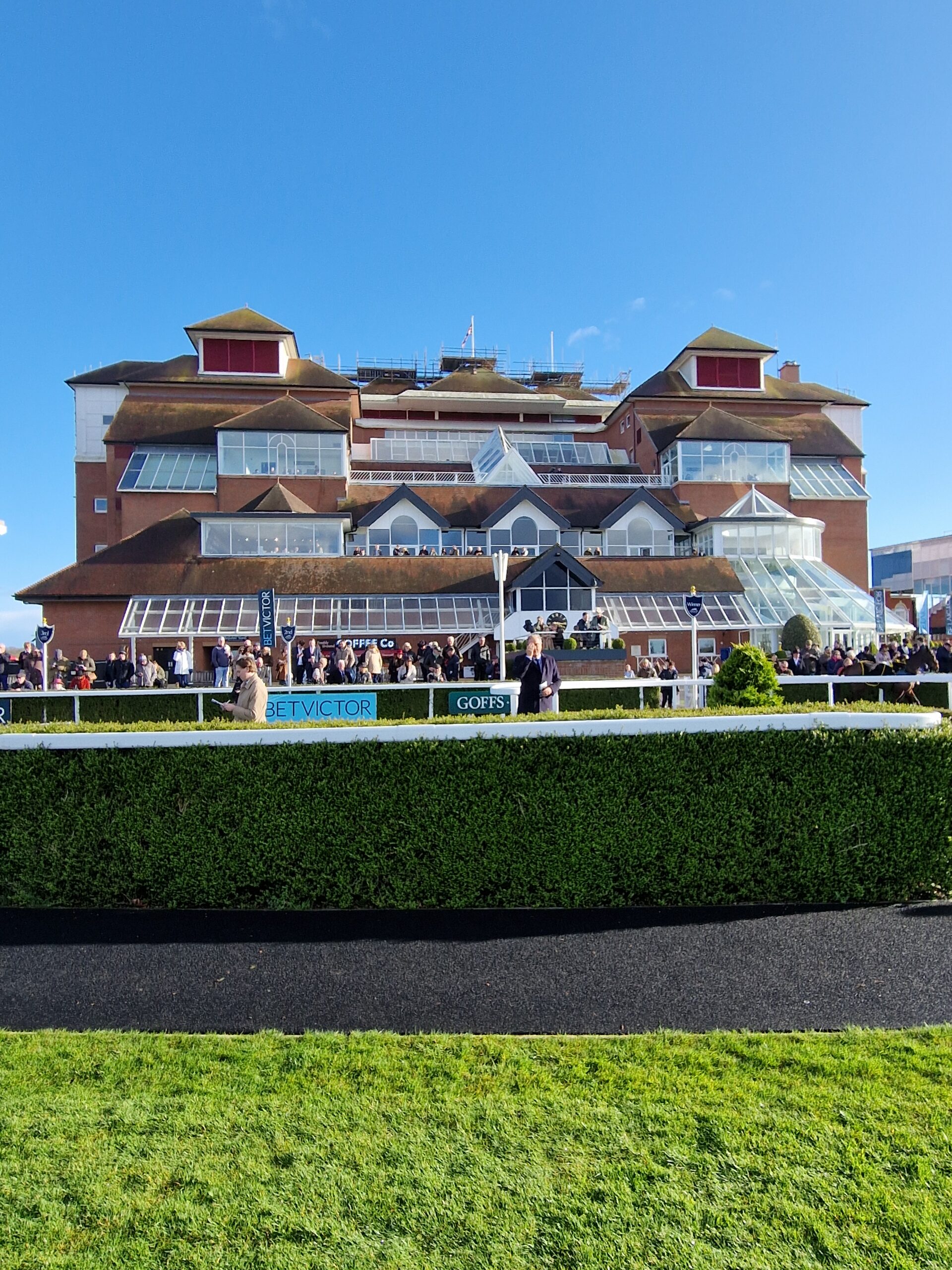 Newbury Report on Saturday of Bet Victor Jumps Finale – Radio Woking